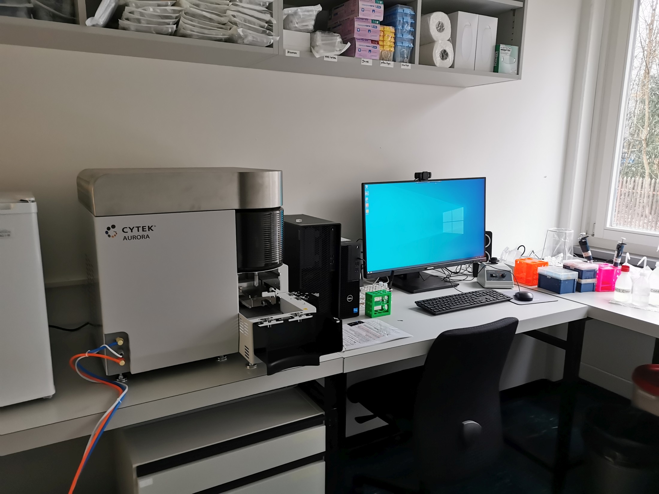 Cytek Aurora 5L - Spectral Analyzer - Lengg | Cytometry Facility | UZH Cytek Aurora 5L - Spectral Analyzer - Lengg | Cytometry Facility | UZH